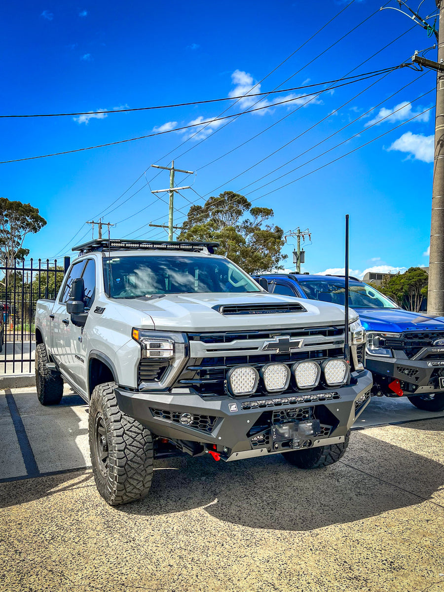 Chevrolet Silverado (2024-) MY24 2500Offroad Animal Predator Bull Bar ...