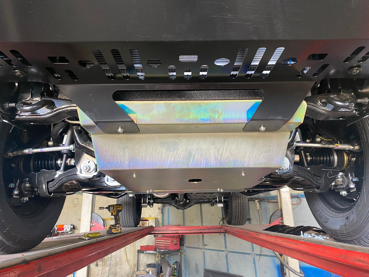Toyota Hilux (2015-2024) Xrox Sump/Front Diff Guard Bash Plate Under B ...