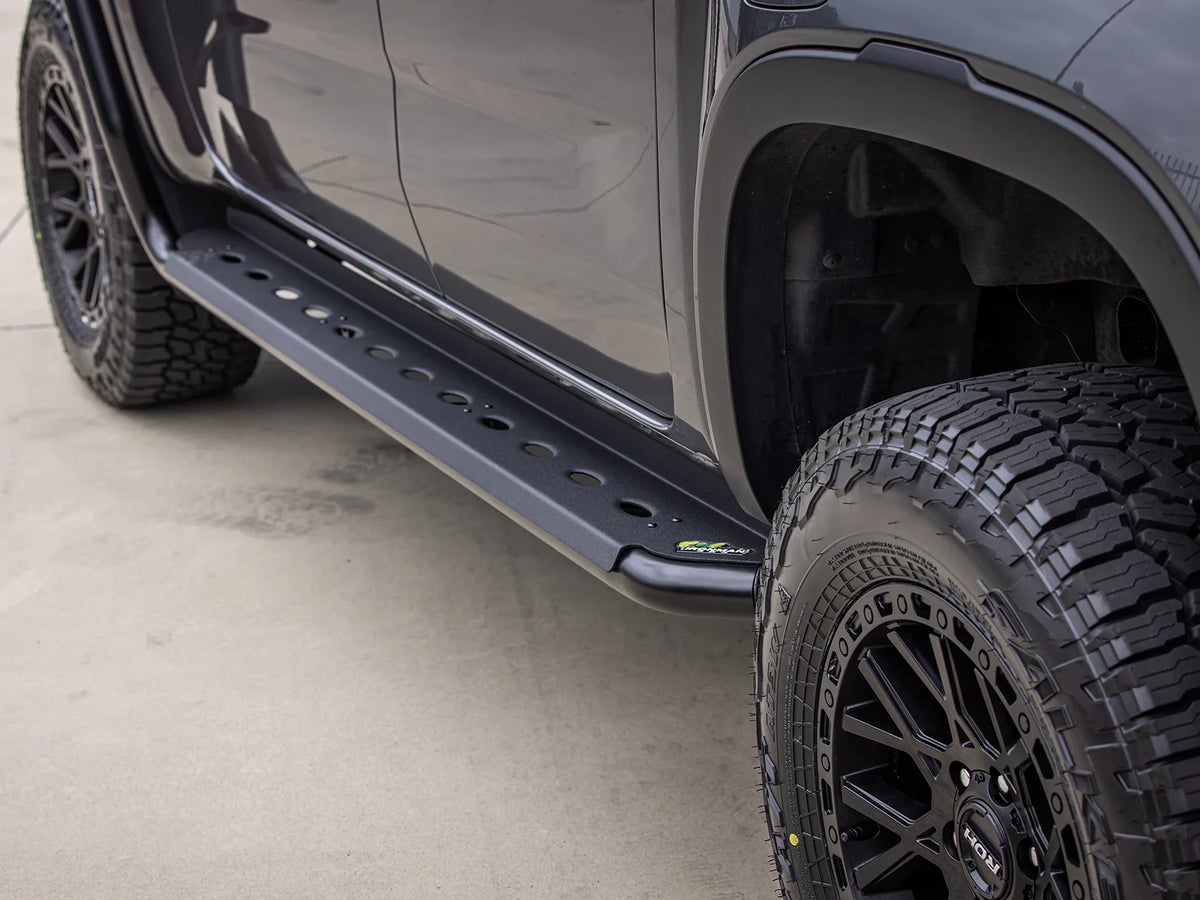Mitsubishi Pajero Sport (2019-2024) QF - Ironman Side Steps - SS079-D ...